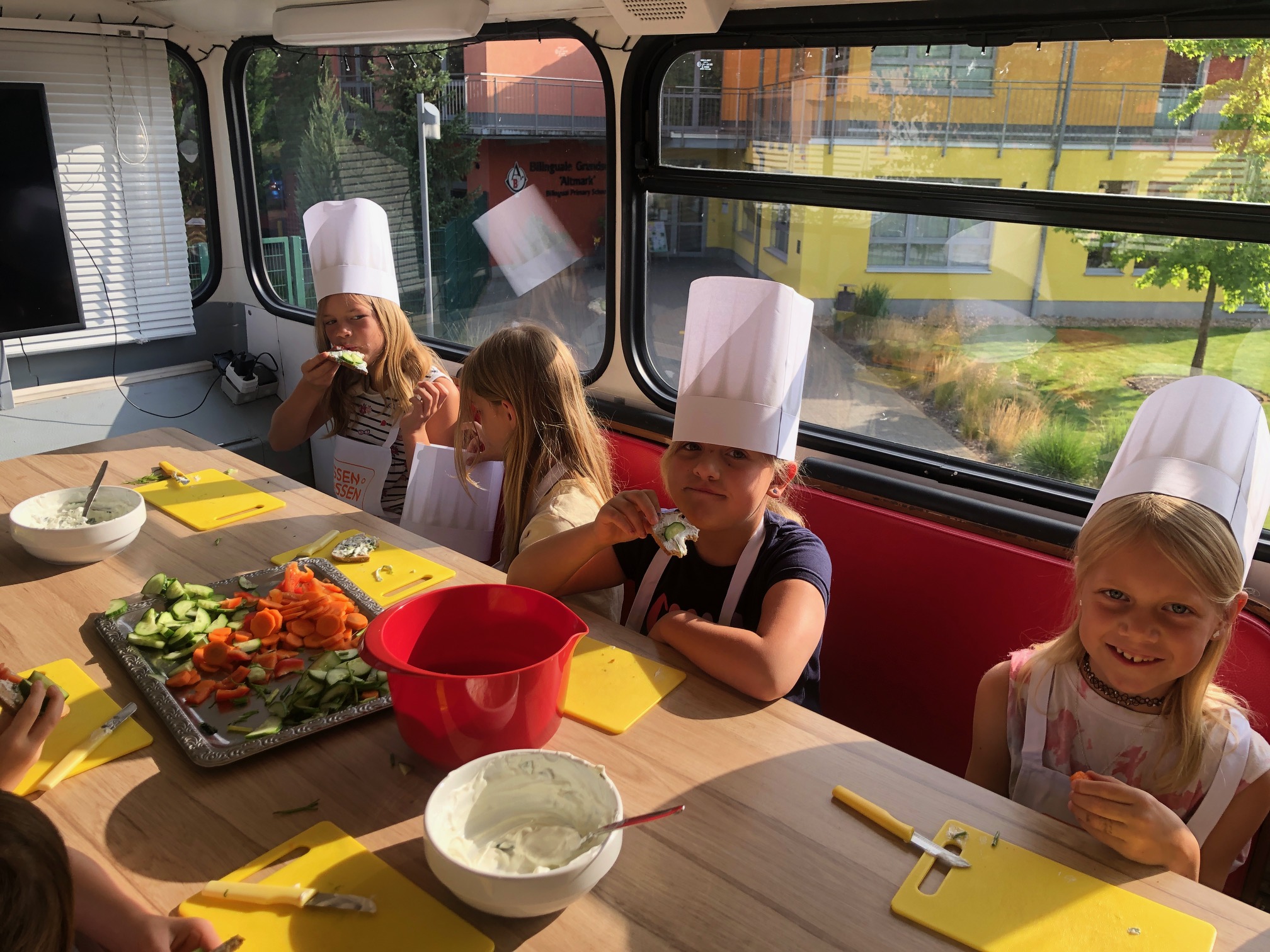 Projekt Kochbus im Ferienhort - Bilinguale Grundschule "Altmark"Bilinguale Grundschule "Altmark"